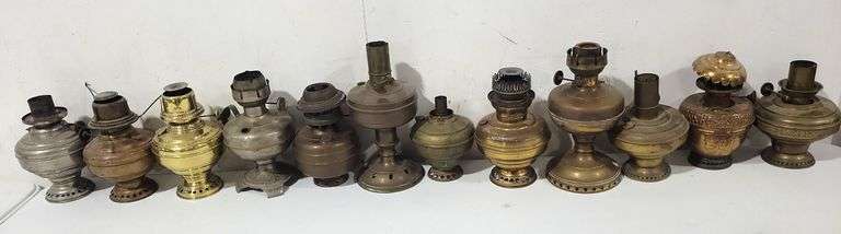 Collection Of VTG Antique Oil Lamp Bases - Black And Gold Auctions