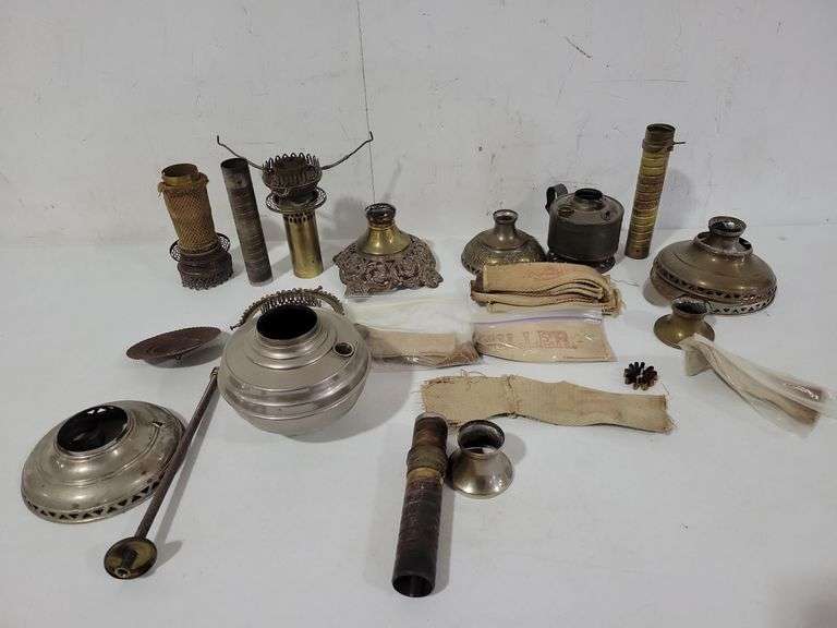 Miscellaneous Oil Lamp Parts - Black And Gold Auctions