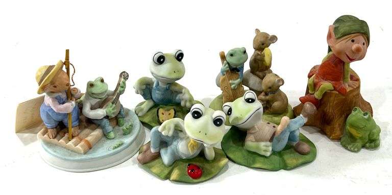 HOMCO & Designer’s Collection Frog Decorations - Black And Gold Auctions