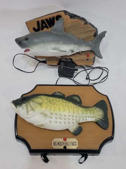 Moving Musical Bass & Jaws Shark Wall Decor - Black And Gold Auctions