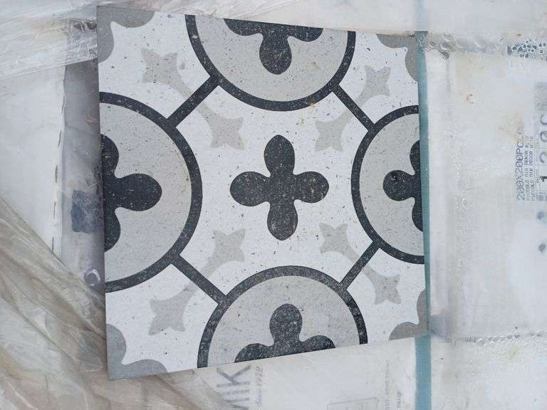 (2) Pallets of Seramik Piccolo Mixed Ceramix Tile - Black And Gold Auctions