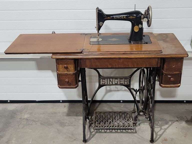 VTG ANTIQUE Singer Treadle Sewing Machine - Black And Gold Auctions
