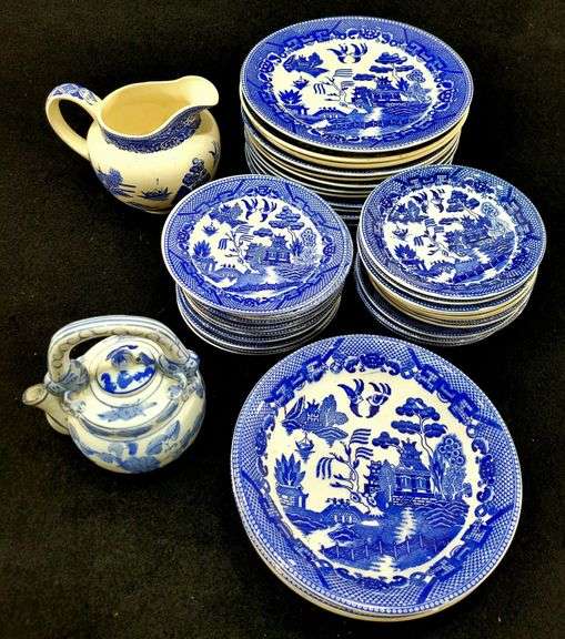 VTG Japan Made Porcelain Blue & White Plates, Pitcher, Bowls & More ...
