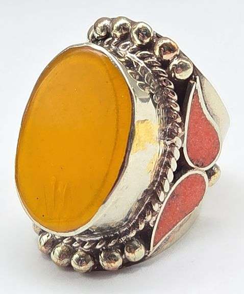 Copal and Coral Handmade Inlay Ring - Sz. 10 - Black And Gold Auctions
