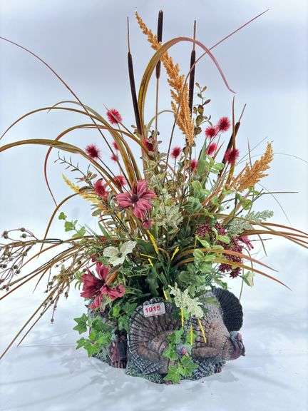 Plaster Turkey Faux Flower Vase, 25.5” Tall - Black And Gold Auctions
