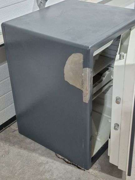 SentrySafe A3807 Fire Proof Safe - Black And Gold Auctions