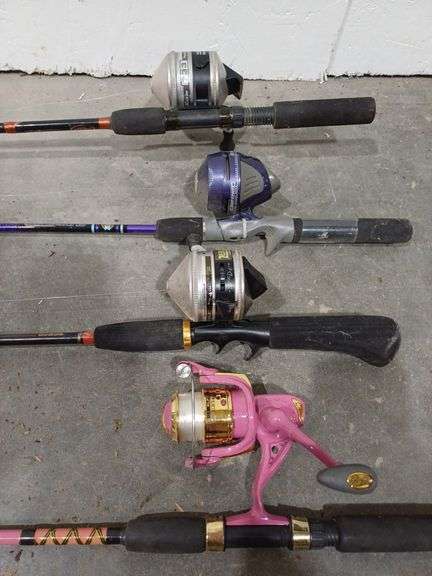 (4) Fishing Rods w/ Reels - Black And Gold Auctions