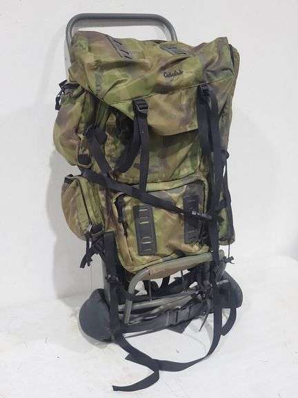 Cabela's Multi-Day Hunting Pack - Black And Gold Auctions