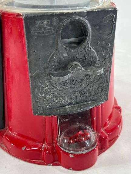 Vintage Carousel Gumball Telephone Machine - Black And Gold Auctions