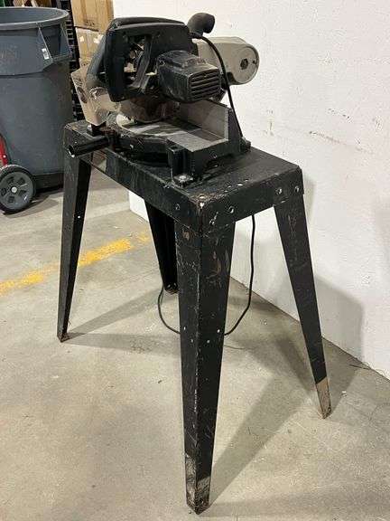 Black & Decker 7715 Power Miter Saw - Black And Gold Auctions