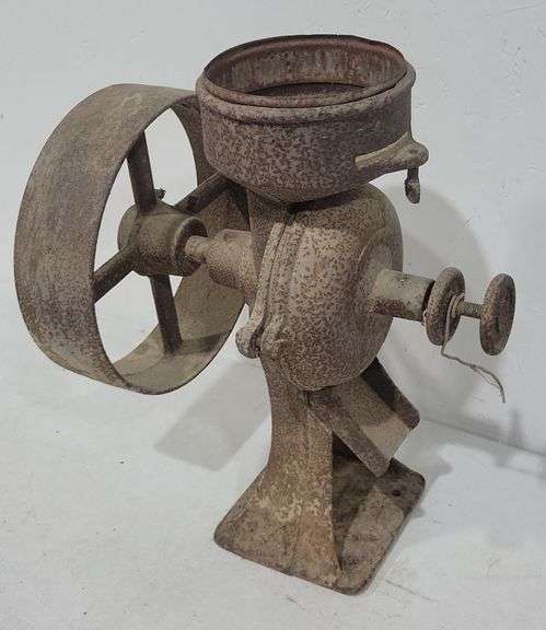 Primitive ANTIQUE Cast Iron Corn Grinder - Black And Gold Auctions