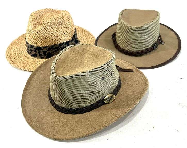 OUTLANDER / JACARU / J Hats - Medium Hats - Black And Gold Auctions