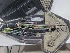 Barnett Revolution XS Crossbow W/Arrows, Case, & Accesories - Black And ...
