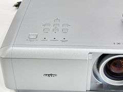 Sanyo Projector Model PLV-Z5 - Black And Gold Auctions