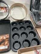 New CWC Cookware - Baking Pans / Muffin Pans / Glass Bottom Spingform ...