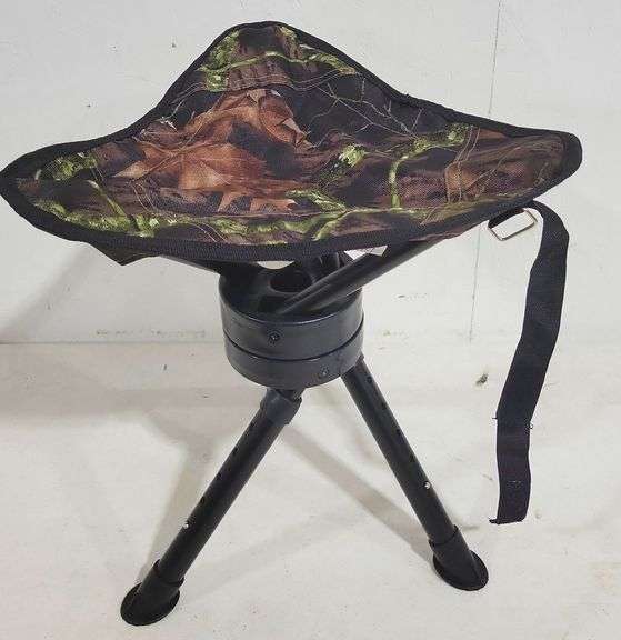 Ameristep Tripod Stool - Mossy Oak Break-Up Country - Black And Gold ...