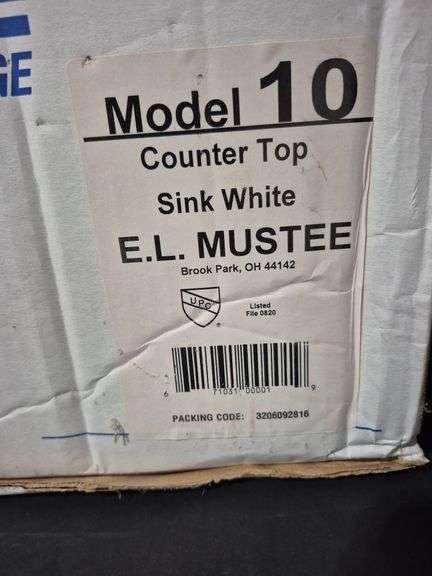 Mustee 10 Utility Sink - Black And Gold Auctions