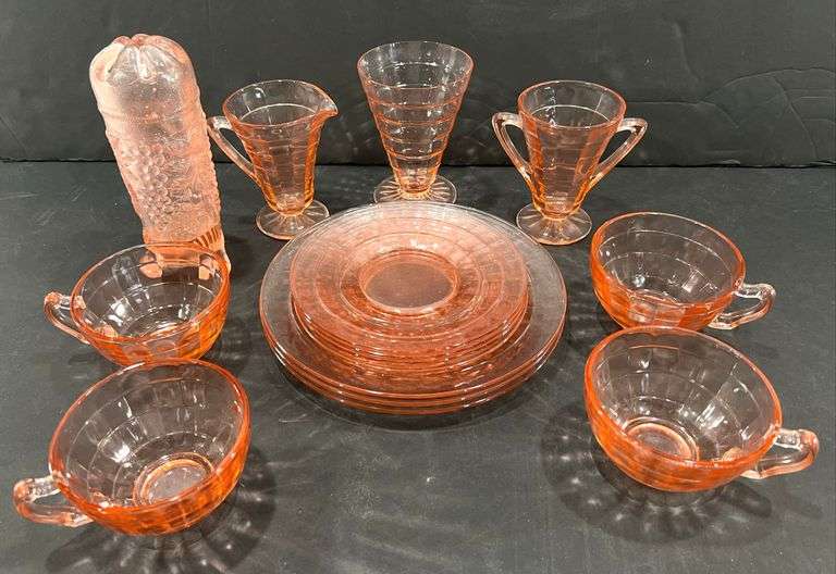 Vintage Pink Depression Glassware - Black And Gold Auctions