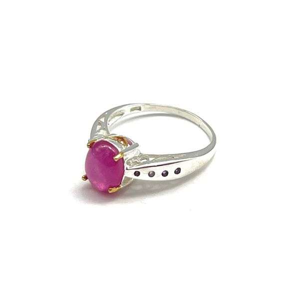 Sterling Silver Ruby Ring Sz 8 - Black And Gold Auctions