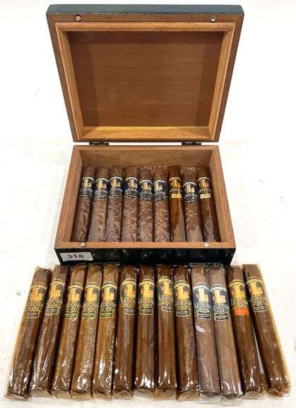 Cigars International Legends Cigar Box Full of Mixed Cigars - Black And ...