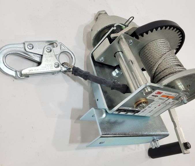 New 3M Fall Protection: Man-Rated Brake Winches - Black And Gold Auctions