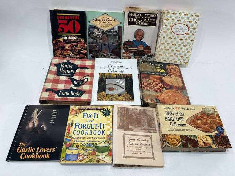 (11) Recipe Books: Vintage & Modern - Black And Gold Auctions