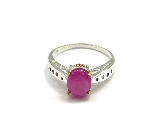 Sterling Silver Ruby Ring Sz 8 - Black And Gold Auctions