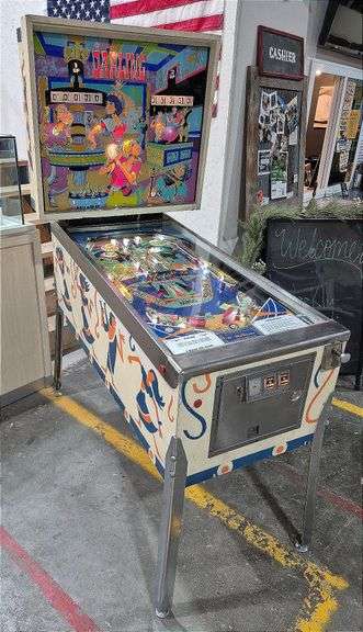 1973 Williams Darling Pinball Machine - Black And Gold Auctions
