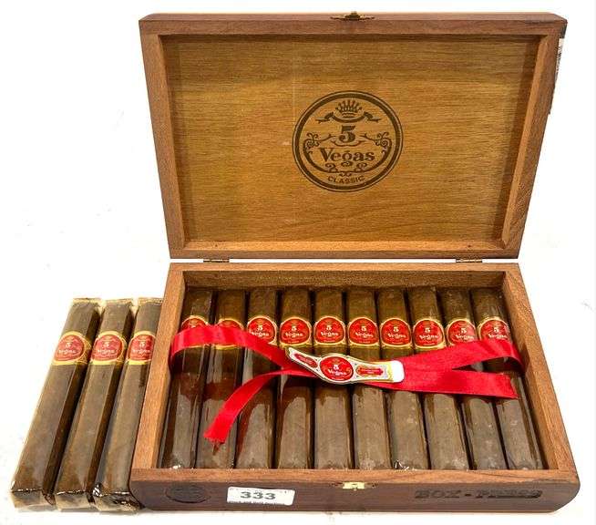 VTG Vegas Classic Cigar Box Full of Cigars - Black And Gold Auctions