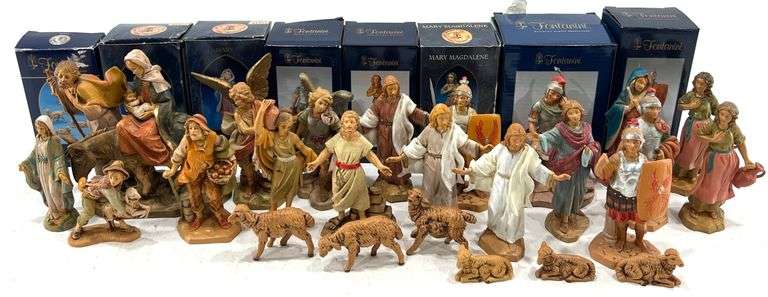 Fontanini Roman Inc. Nativity Figures & Accessories - Black And Gold ...