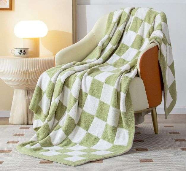 New Sage Green Checkered Blanket - Black And Gold Auctions