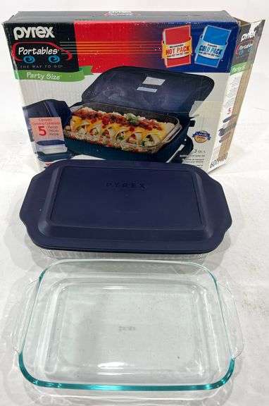 (2) PYREX Baking Dishes - Black And Gold Auctions