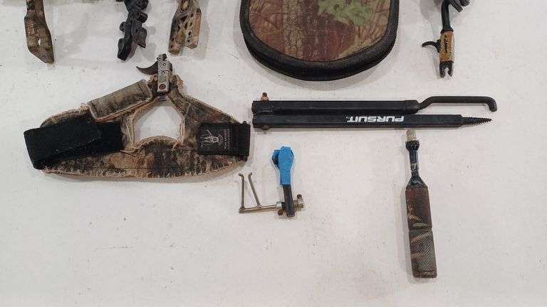 Hawk System Compound Bow, (3) Bow Sights, Caliper Release & More ...