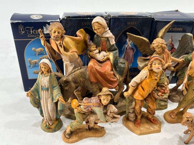 Fontanini Roman Inc. Nativity Figures & Accessories - Black And Gold ...