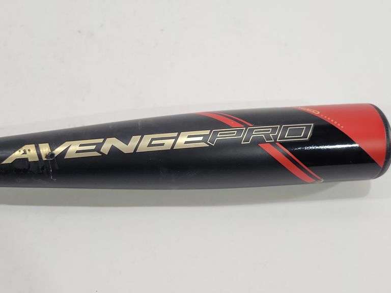 New Avenger Pro 29" Baseball Bat - Black And Gold Auctions