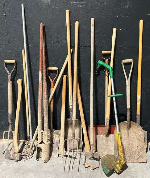 Assortment of Lawn / Yard Tools & Axes - Black And Gold Auctions