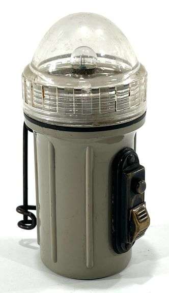 Vintage U.S. NAVY Fulton Pilots Military Flashlight - Black And Gold ...