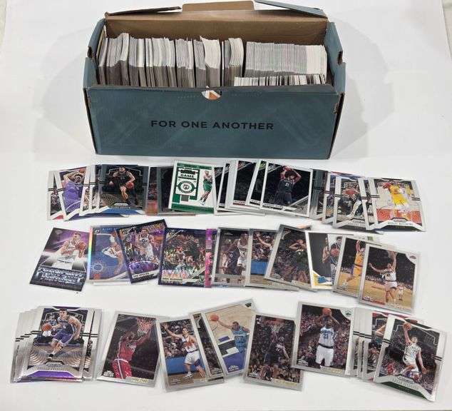 Large Collection of Basketball Cards - Black And Gold Auctions