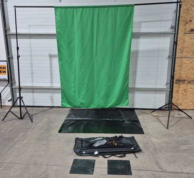 LS Photography Green Screen Setup W/Accessories - Black And Gold Auctions
