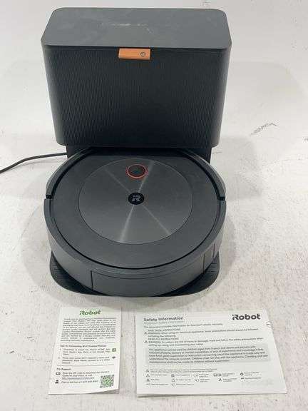 iRobot Refurbished Roomba Robot Vacuum Cleaner - Black And Gold Auctions