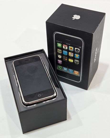 Original 2007 16GB iPhone w Box - Black And Gold Auctions