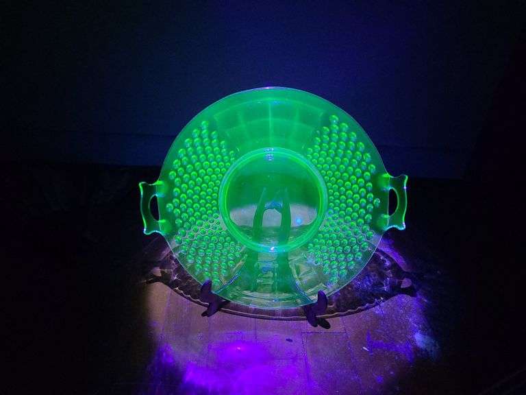 Liberty Works American Pioneer Green Glass Egg Harbor Plate with ...