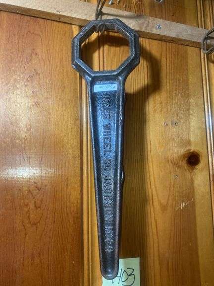 TEENS 20s HAYES 2 3/4" WIRE WHEEL HUB CAP WRENCH TOOL - Baker Auctions ...