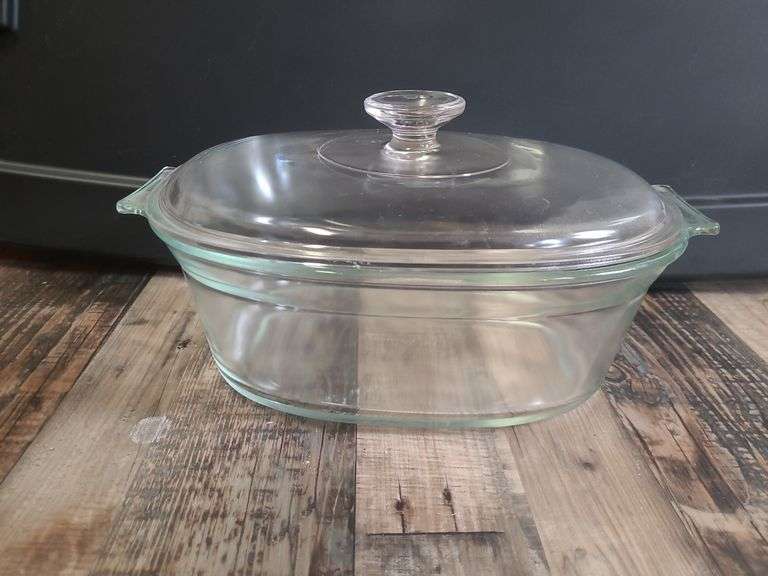 Pyrex Large Glass Oval Serving Bowl With Lid - Baker Auctions & Real ...
