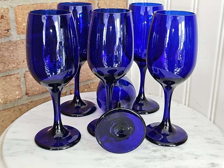 Cobalt blue wine glasses - Baker Auctions & Real Estate, LLC