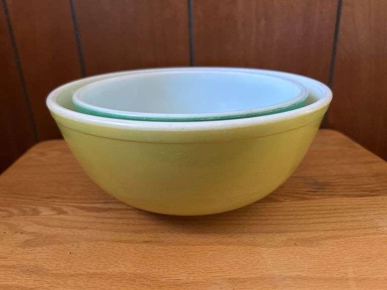 Vintage Pyrex Mixing Bowl Primary Yellow & Green Mixing Pyrex Bowl ...