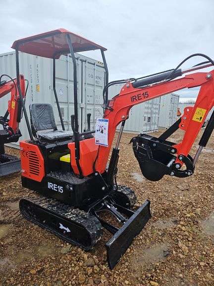 IRE15 Mini Diesel Excavator - Baker Auctions & Real Estate, LLC