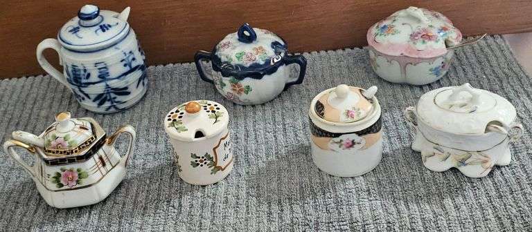 7 Mustard Jars - Baker Auctions & Real Estate, LLC