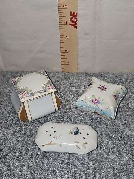 Trinket boxes - Baker Auctions & Real Estate, LLC