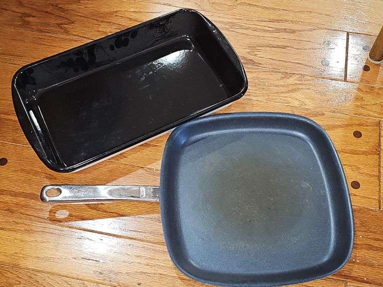 Cookware - Baker Auctions & Real Estate, LLC